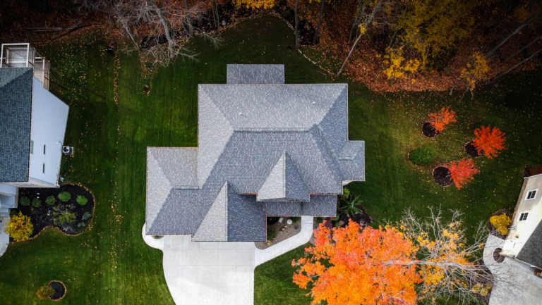 Reasons Why Fall is a Great Time to Repair Your Roof - Tacheny Exteriors